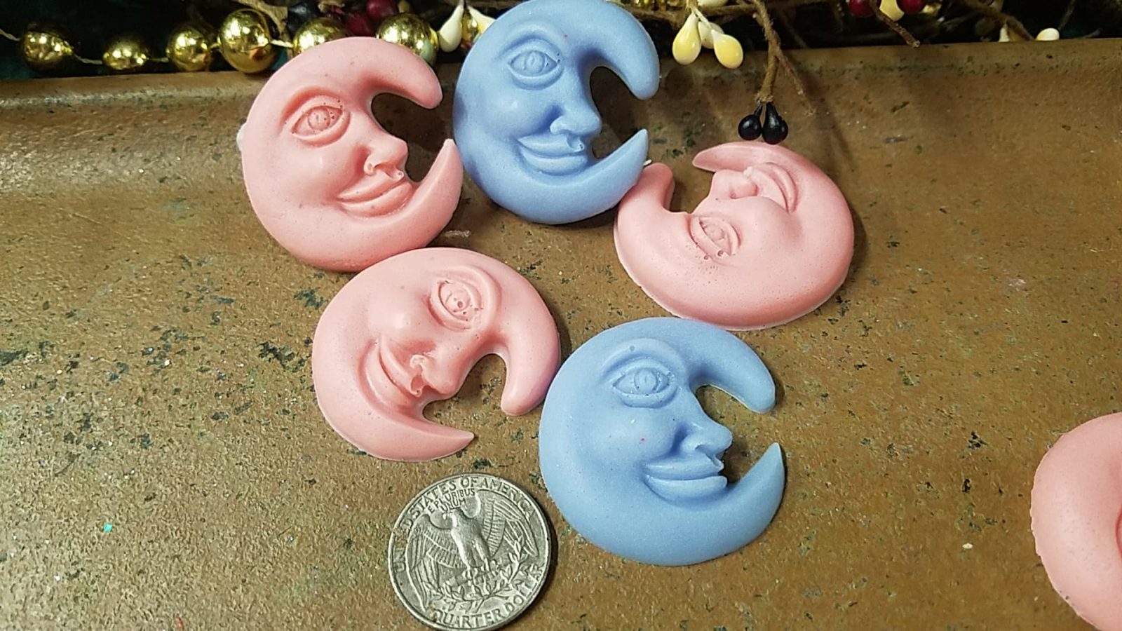 Moon with Face Embed 9 Cavity Silicone Mold 5059 (Copy) - Van Yulay ...
